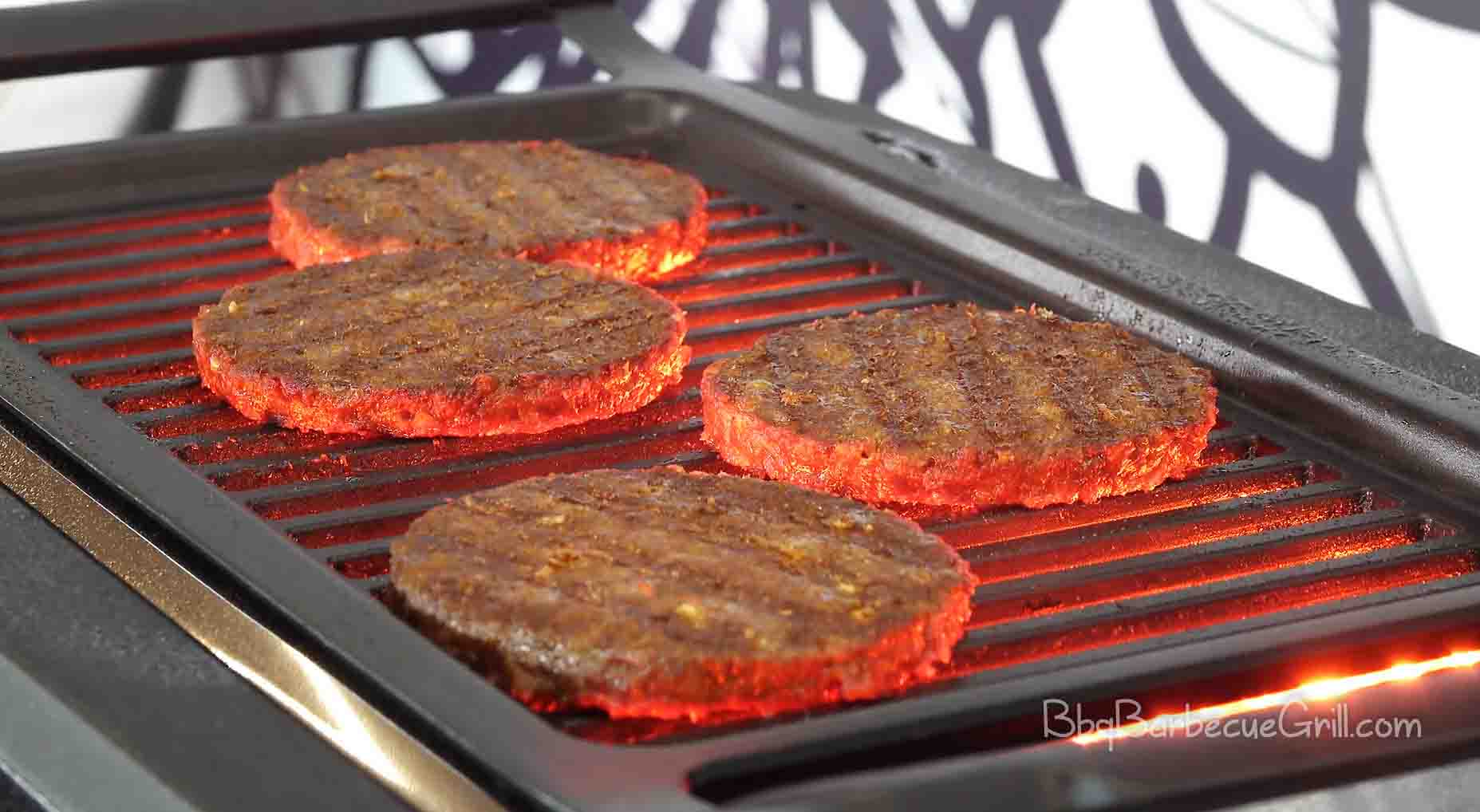 Best Smokeless Outdoor Grills in 2022 - BBQ, Grill